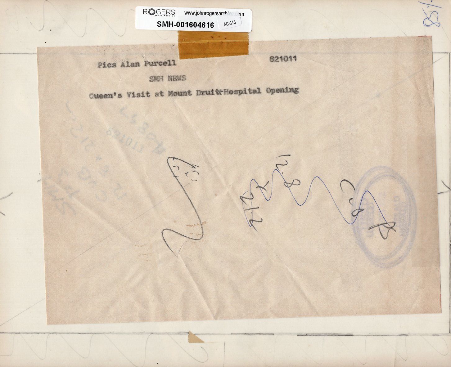 Alan Purcell | Queen Elizabeth visits Mount Druitt Hospital opening ...