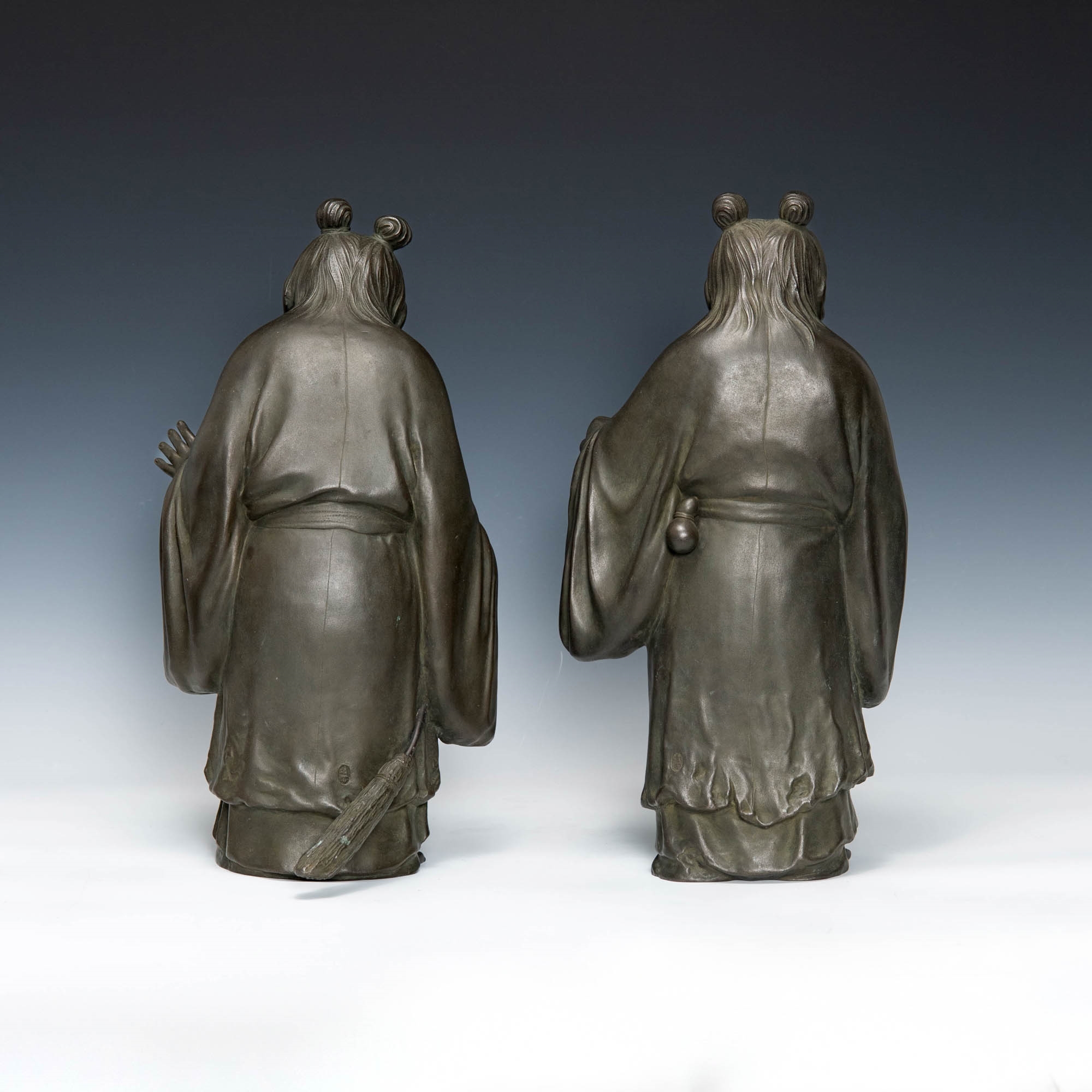 Takahashi Ryoun | Two Japanese bronze immortal figures | MutualArt