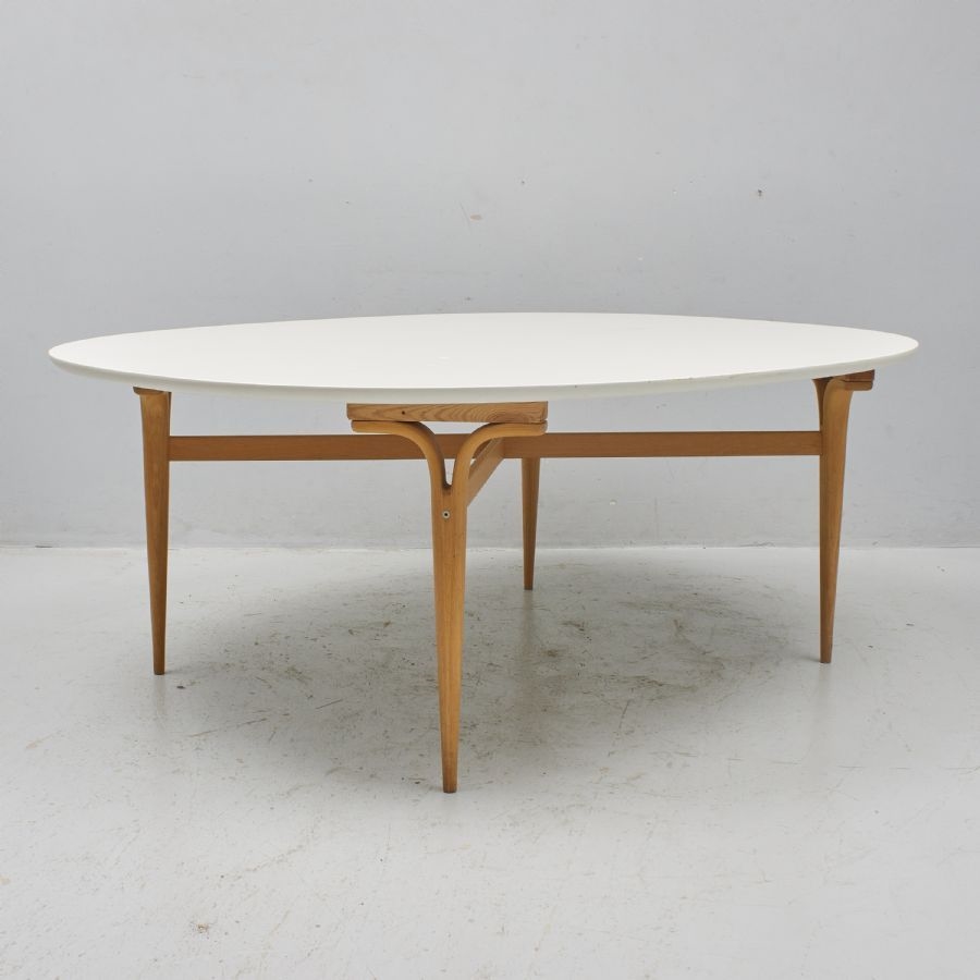 Bruno Mathsson | Matbord (1968) | MutualArt