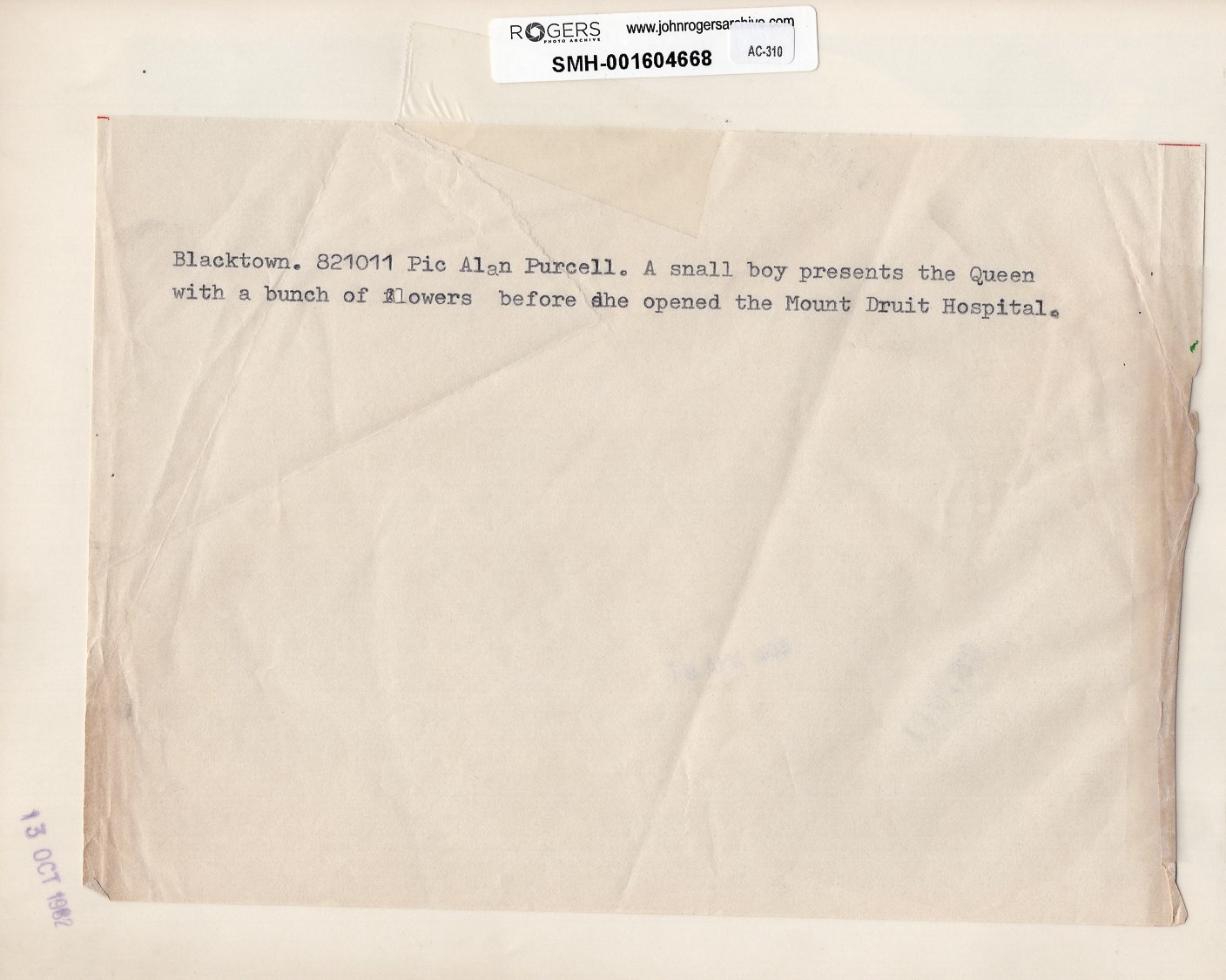 Alan Purcell | Queen Elizabeth accepting flowers from a Blacktown boy ...