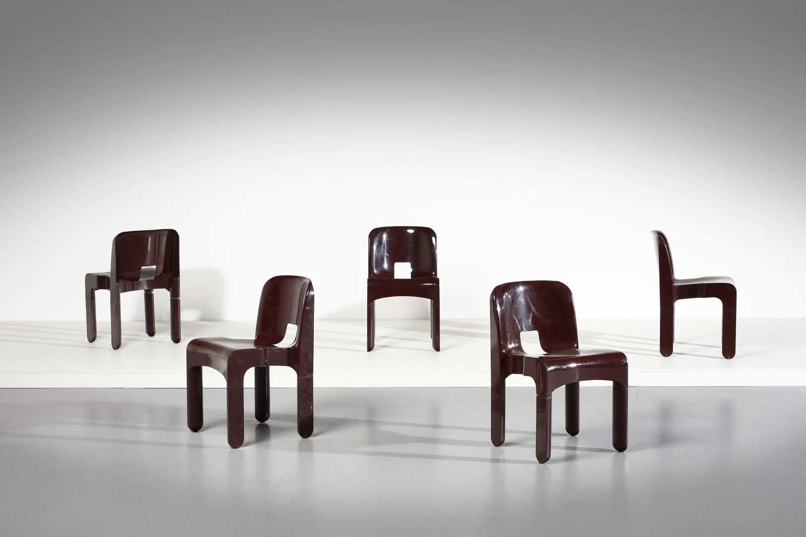 Joe Cesare Colombo | Five 4869 chairs for Kartell (1967) | MutualArt