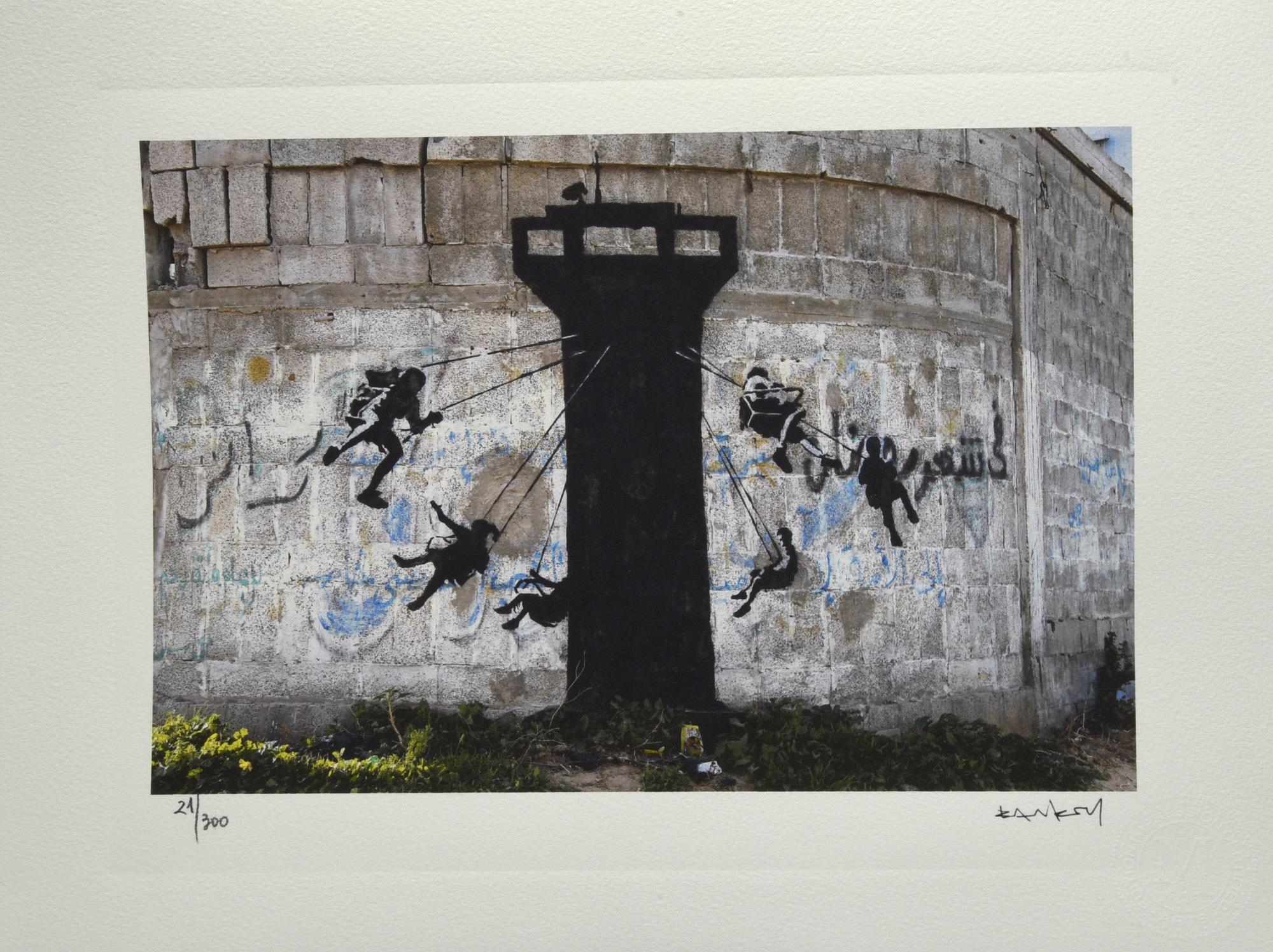 Banksy | TIO-VIVO EN GAZA | MutualArt