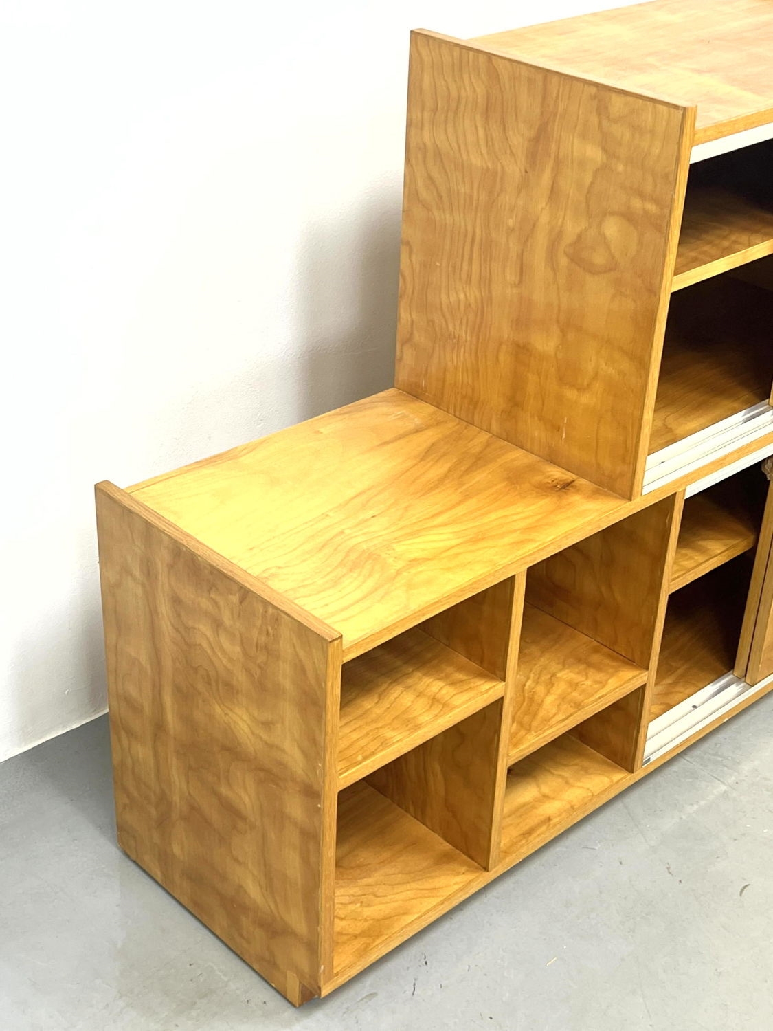 Paul McCobb | Cabinet with sliding doors | MutualArt