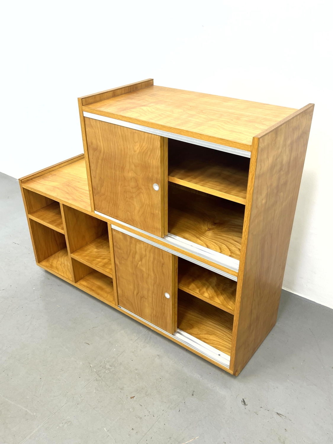 Paul McCobb | Cabinet with sliding doors | MutualArt