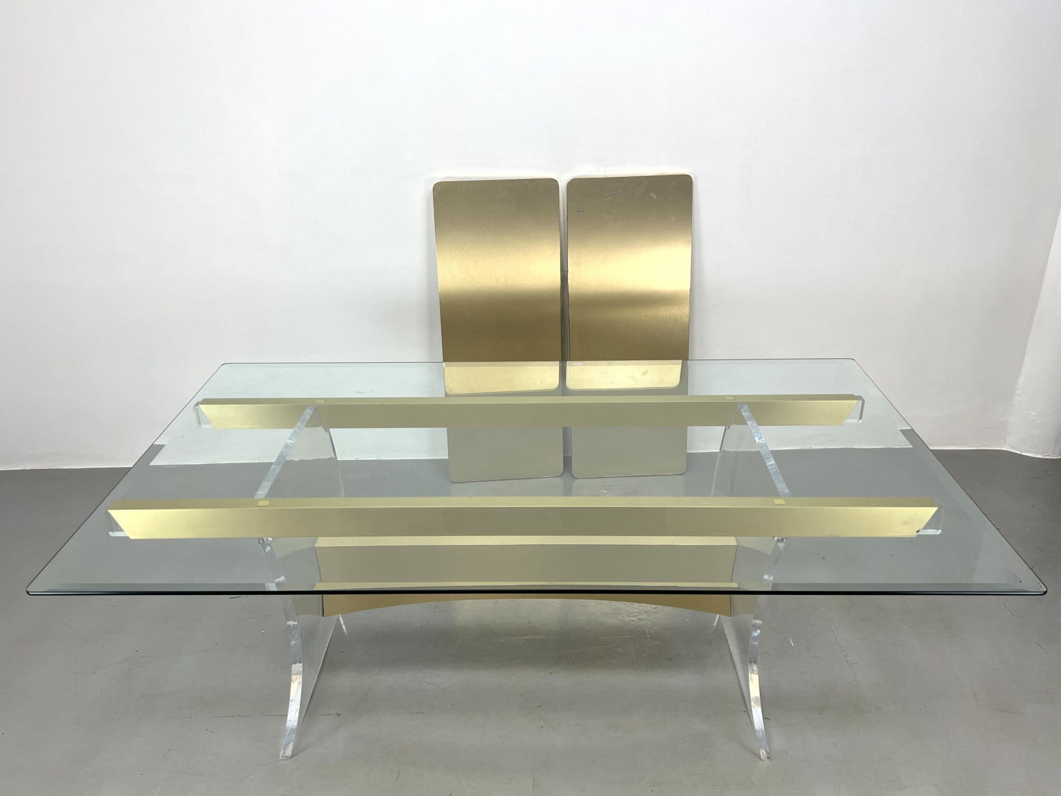 Vladimir Kagan | Dining Table | MutualArt