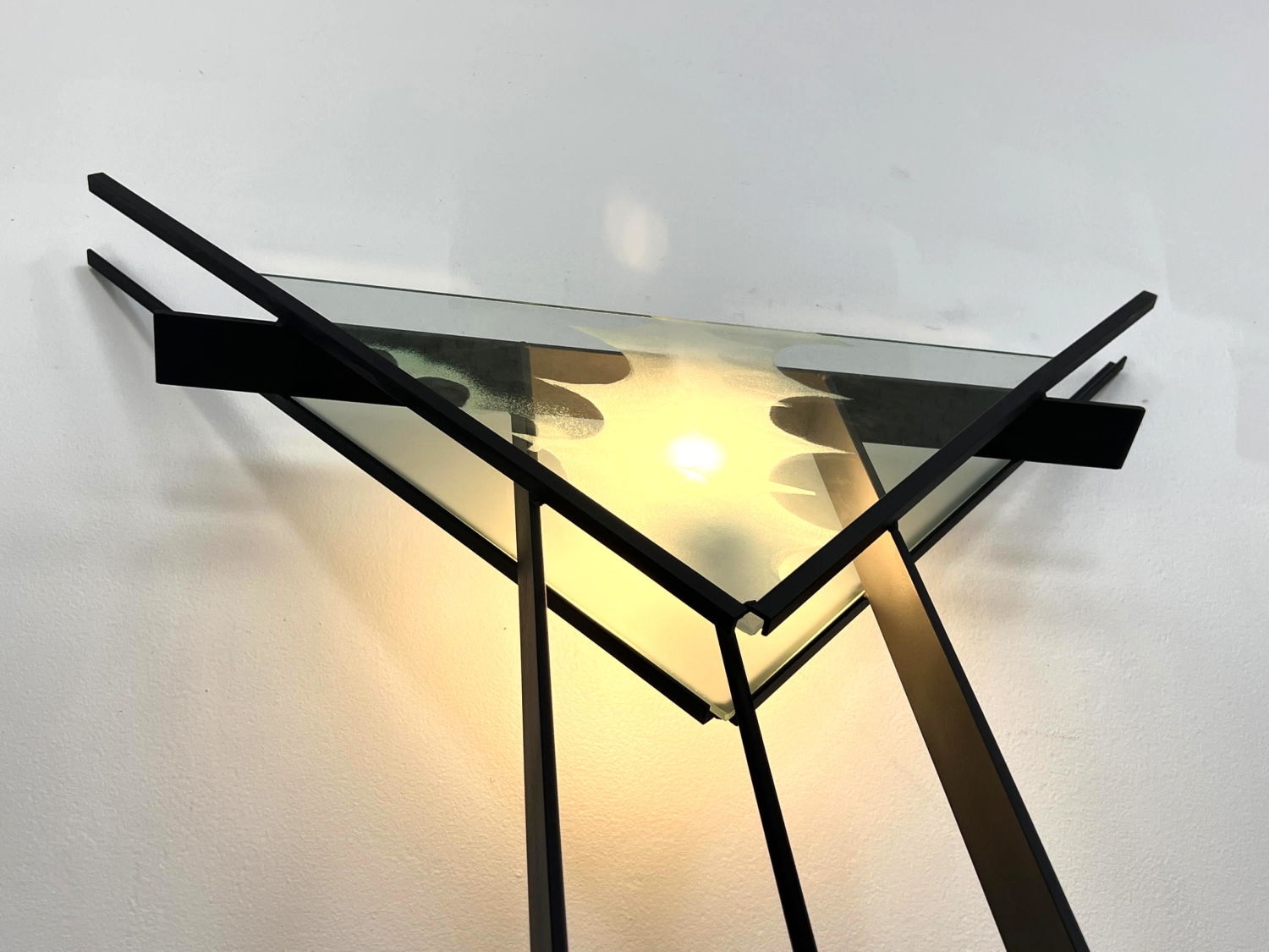 Robert Roesch | Floor Lamp | MutualArt