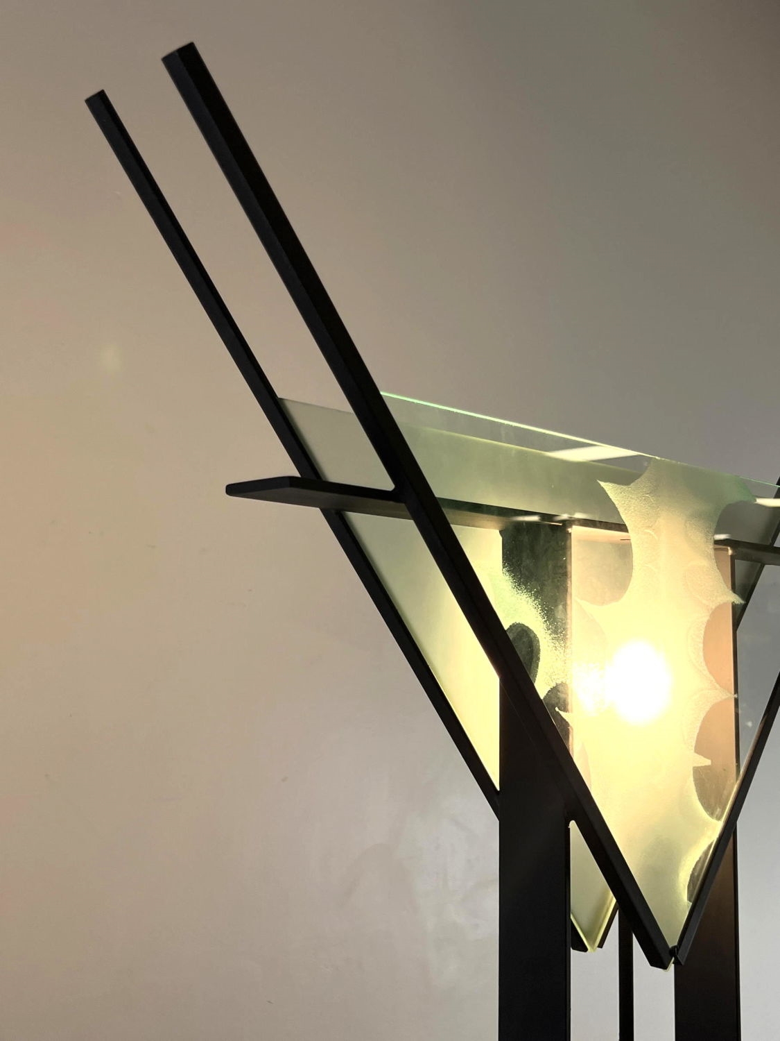 Robert Roesch | Floor Lamp | MutualArt
