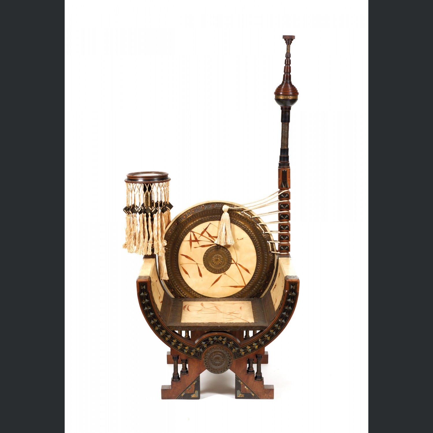 Carlo Bugatti | Fauteuil « Trône » | MutualArt