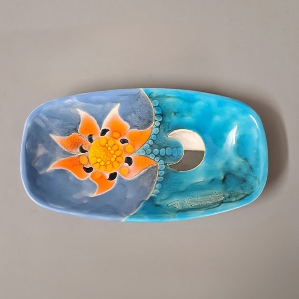 Gilbert Valentin | Glazed ceramic foliage CUP | MutualArt