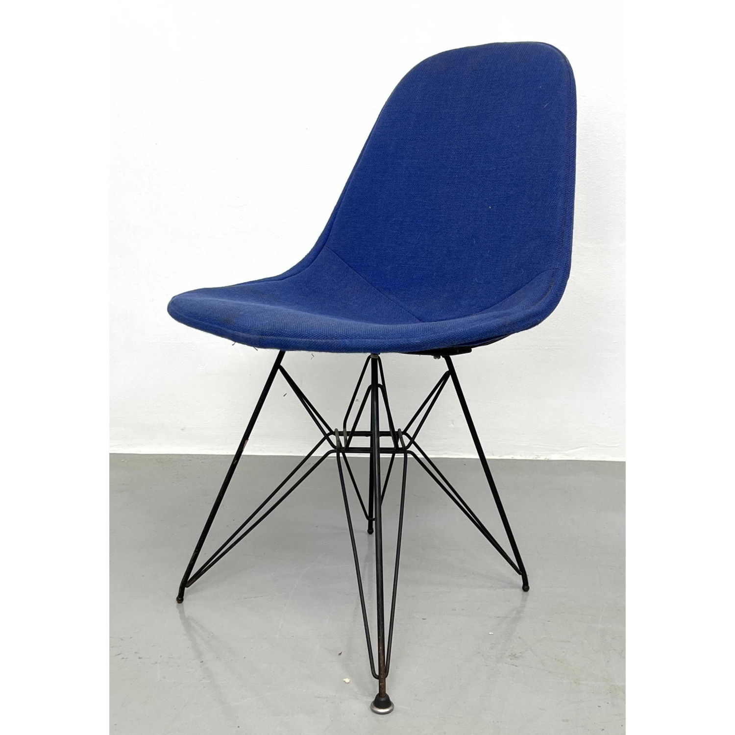 Herman Miller | Herman miller Eiffel tower base chair. Eames. | MutualArt