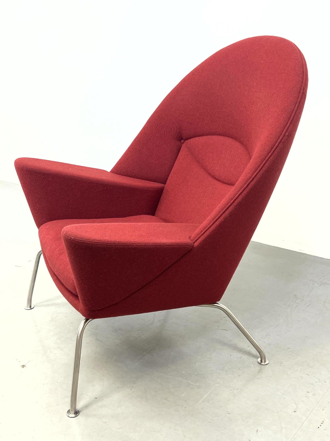 Hans J. Wegner | Lounge Chair with Nana Ditzel Hallingdal | MutualArt