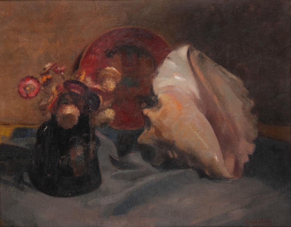 Ray Ellis | Natura morta con vaso di fiori, piatto e conchiglia | MutualArt