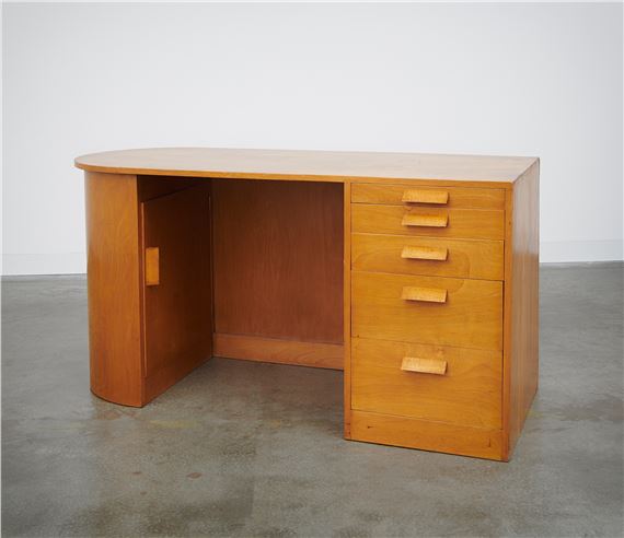 Gerald Summers | D-End Desk (2018) | MutualArt