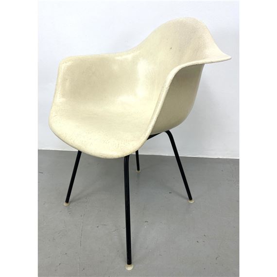 Charles Eames | Shell Chair (Circa 1957) | MutualArt