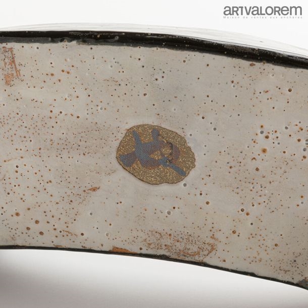 Philippe Dubuc | Curved box | MutualArt