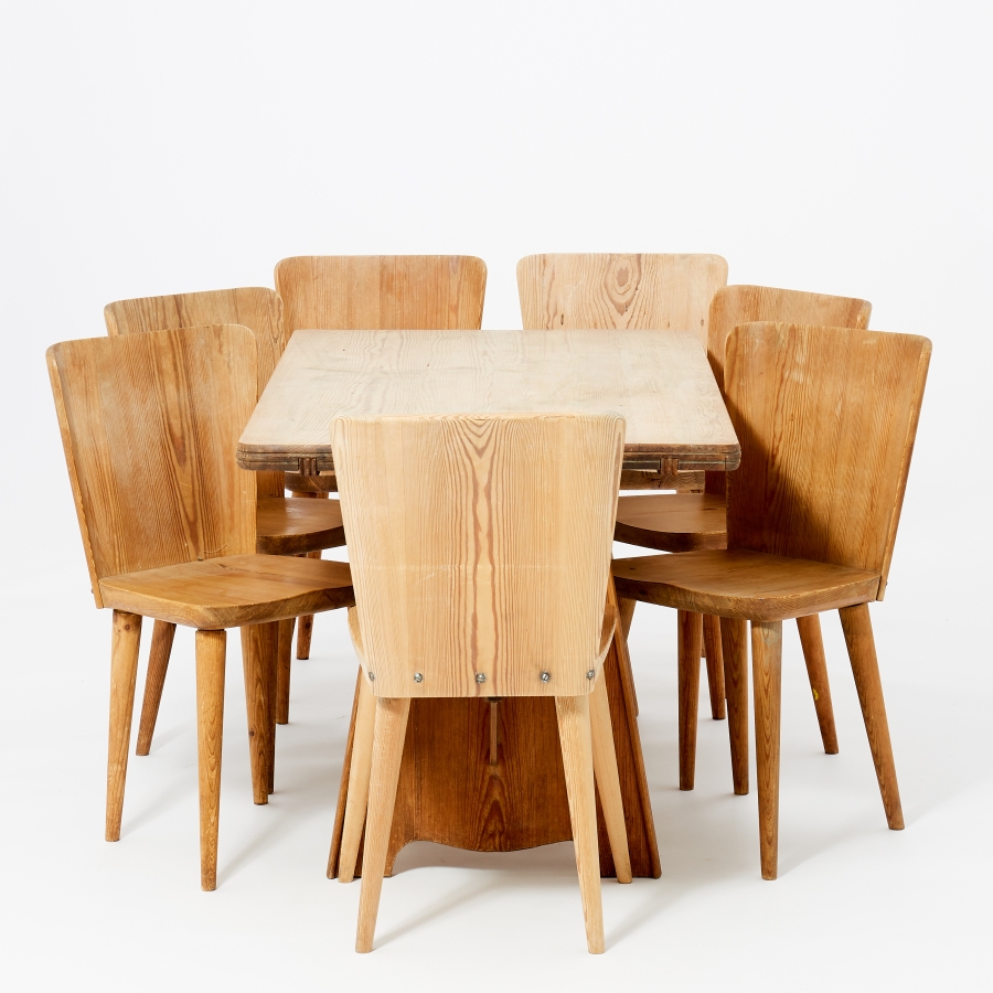 Goran Malmvall | Matbord samt sju stolar | MutualArt