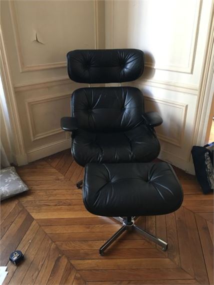 Charles Eames | Rest chair and footrest in thermoformed wood and black ...