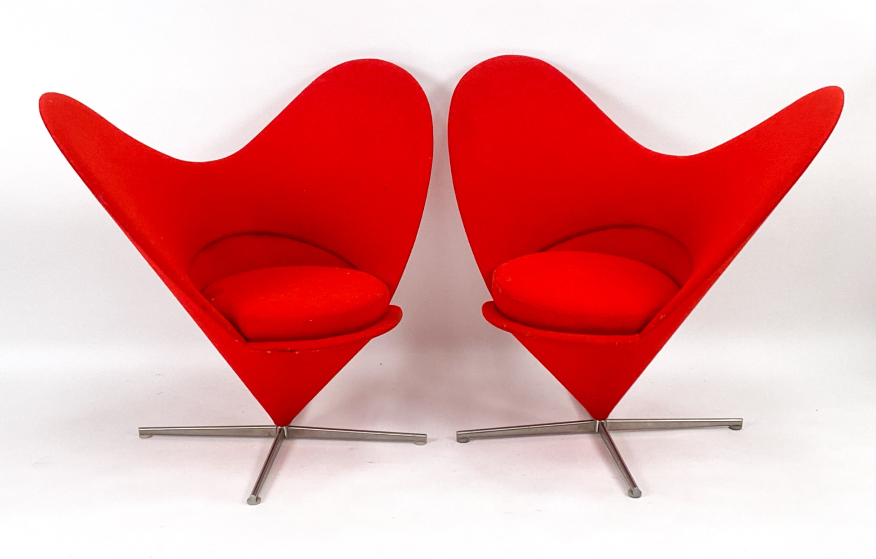 Verner Panton | PAIR VERNER PANTON VITRA HEART CONE CHAIRS (1959 ...
