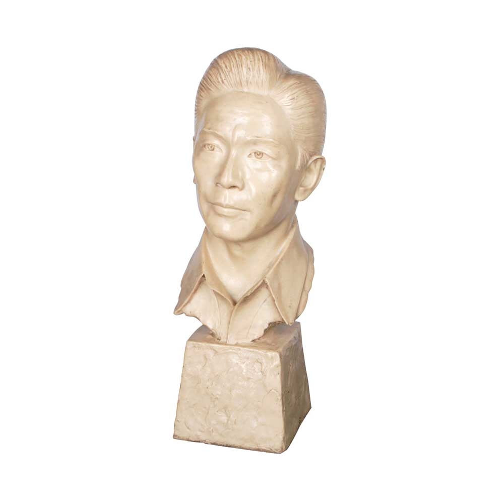 Ferdinand Marcos Statue