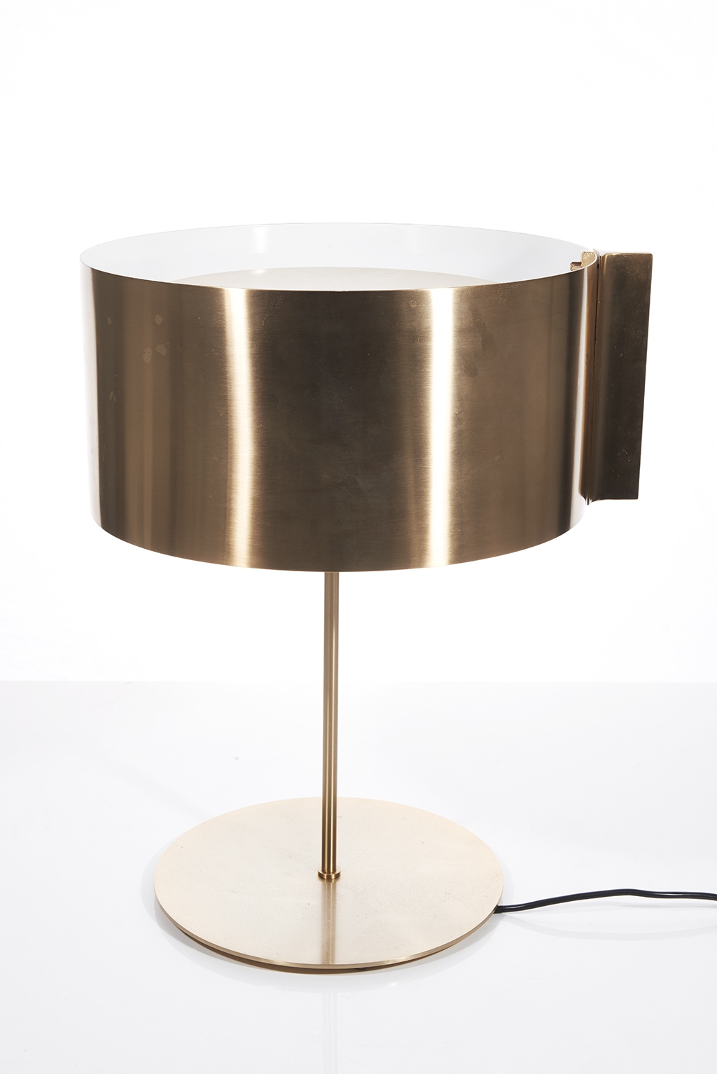 Nendo | Switch Table Lamp (2007) | MutualArt