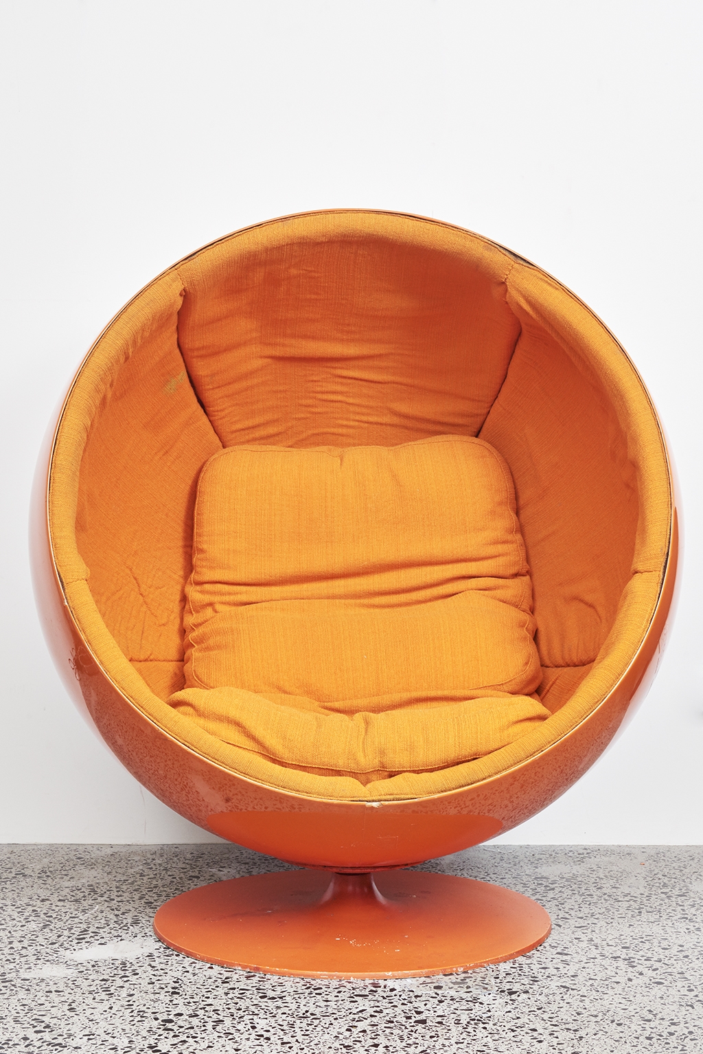 Eero Aarnio | Ball Chair (1968) | MutualArt