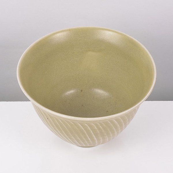 David Leach | Fluted Bowl | MutualArt
