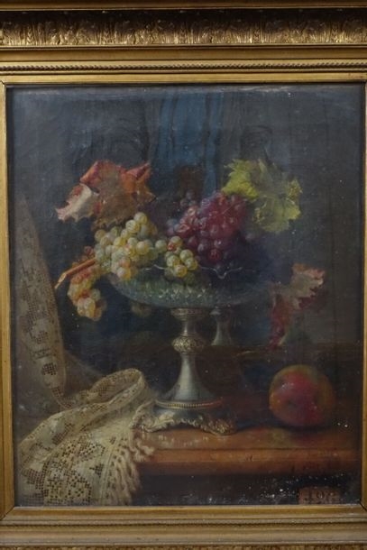Simon Saint-Jean | Cup of grapes and peach on an entablature | MutualArt