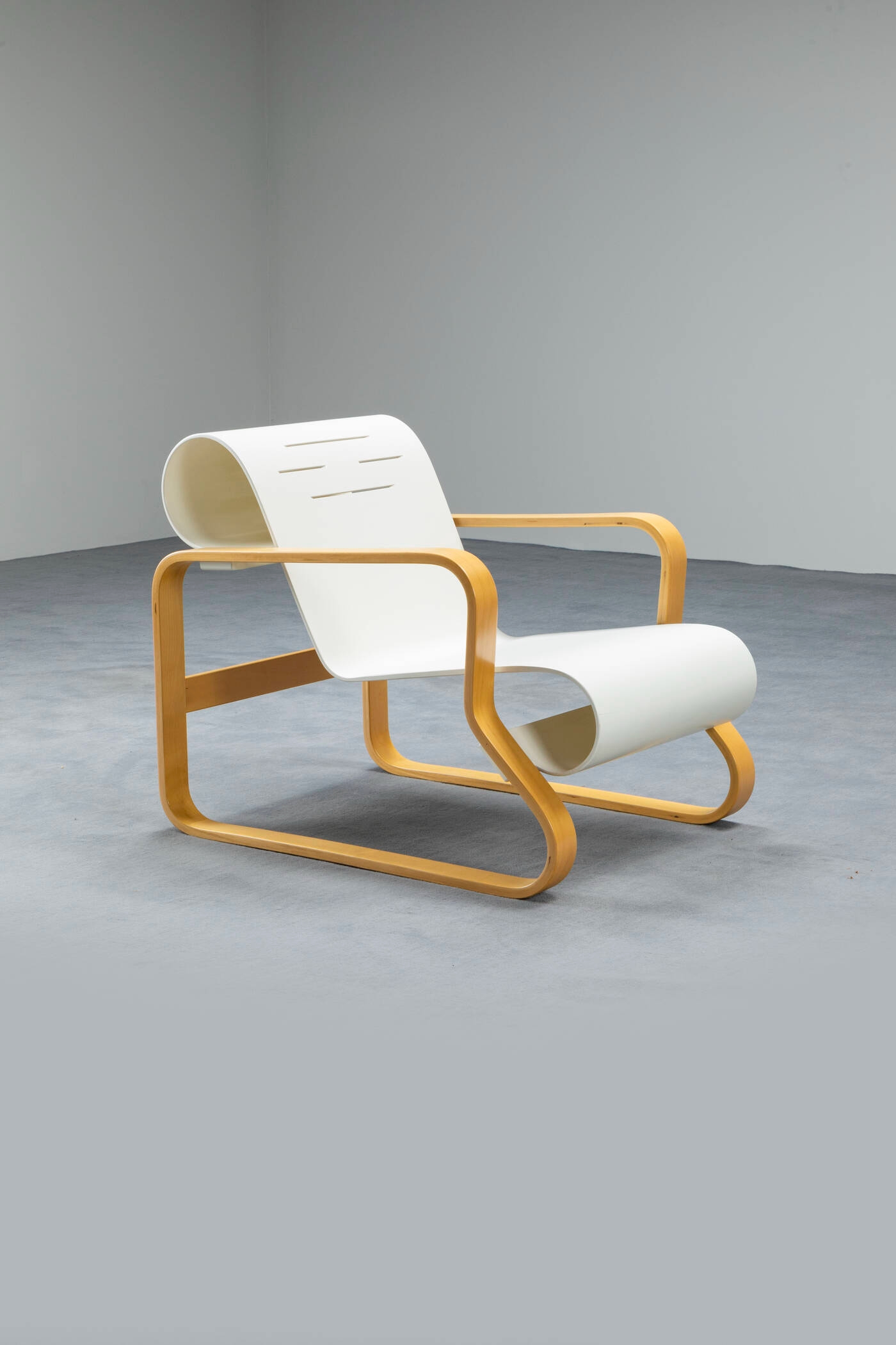 Alvar Aalto | Poltrona mod. Paimio (1935) | MutualArt