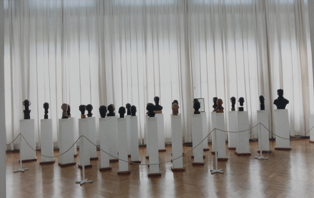 Candida Höfer | Galleria Nazionale d'Arte Moderna Rom (1990) | MutualArt