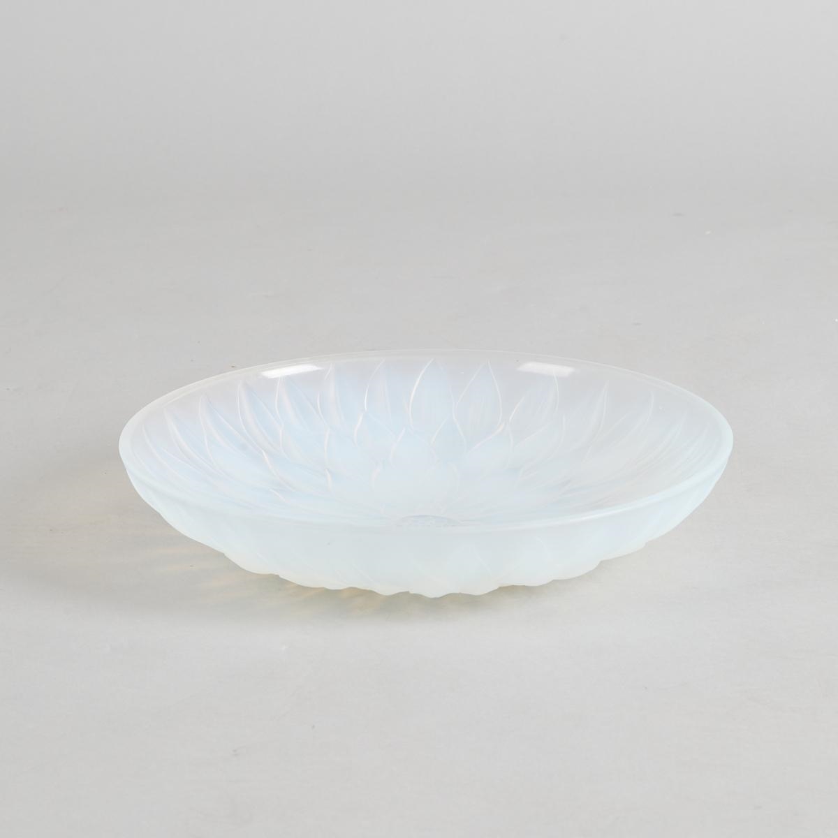 Edmond Etling | An Edmond Etling Art Deco Relief Bowl | MutualArt