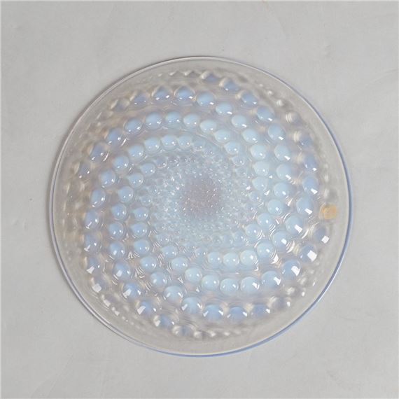 René Lalique | A Rene Lalique Volutes Plate | MutualArt