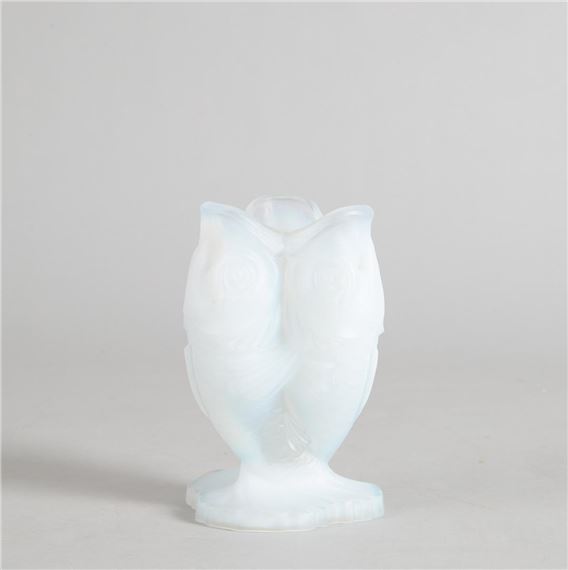 Edmond Etling | An Edmond Etling Three Standing Fish Vase | MutualArt