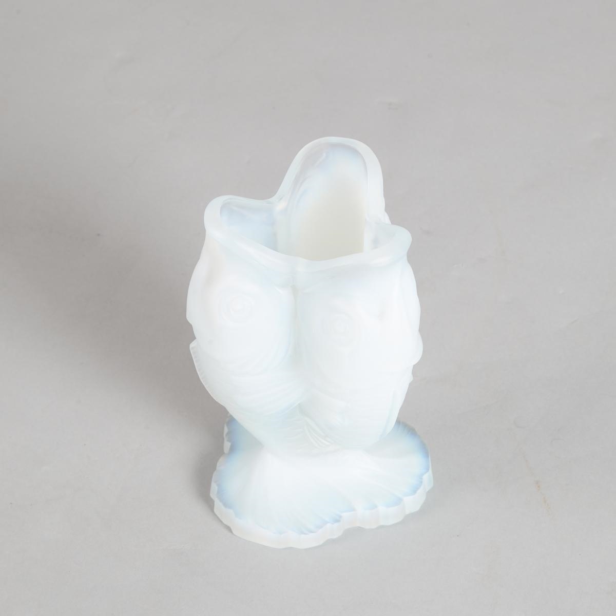 Edmond Etling | An Edmond Etling Three Standing Fish Vase | MutualArt