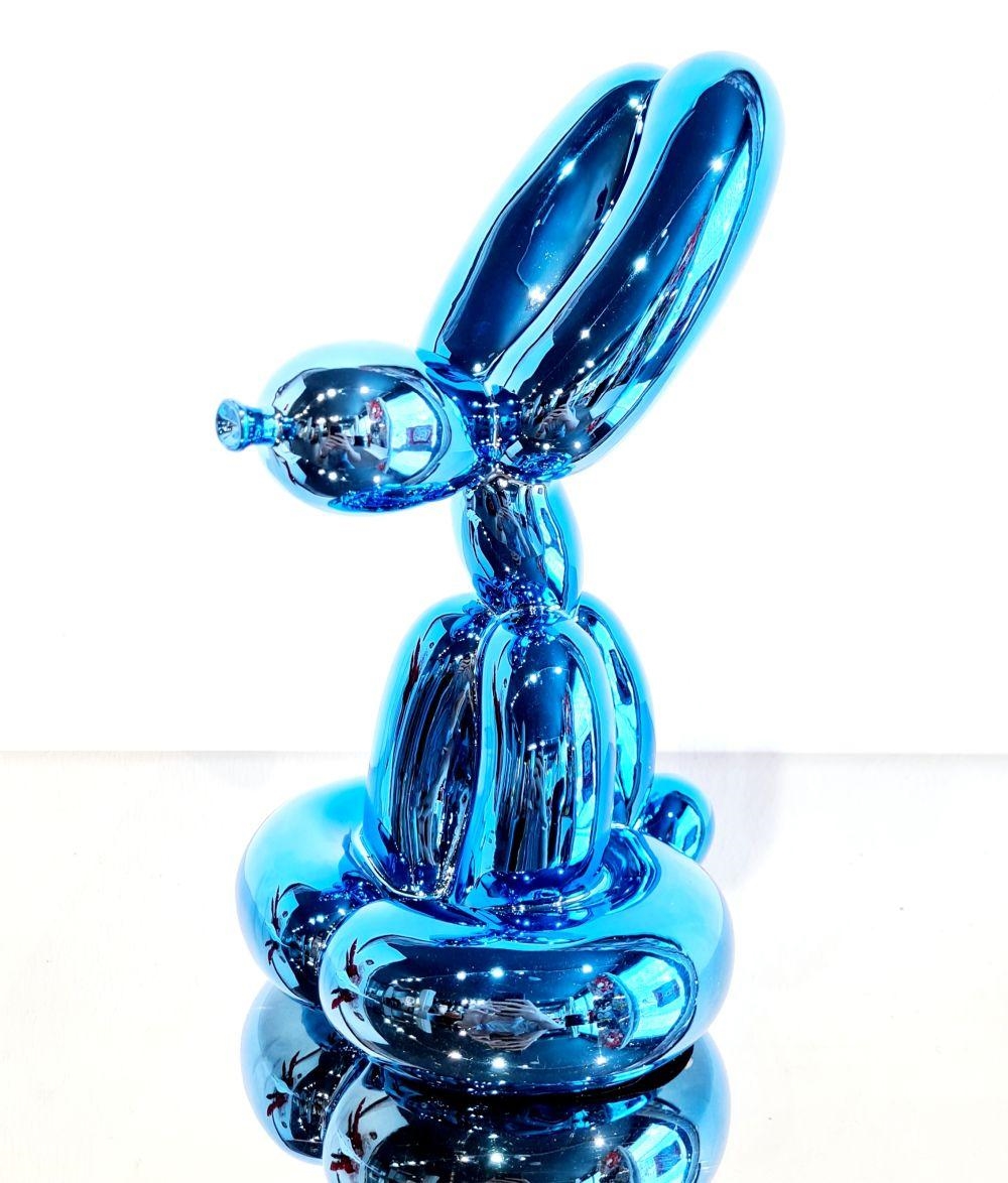 Editions Studio | Sitting Balloon Rabbit Blue (1000) | MutualArt