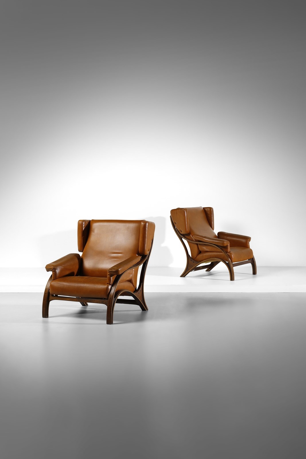 Giampiero Vitelli | Pair of Minore armchairs for Giuseppe Rossi di ...