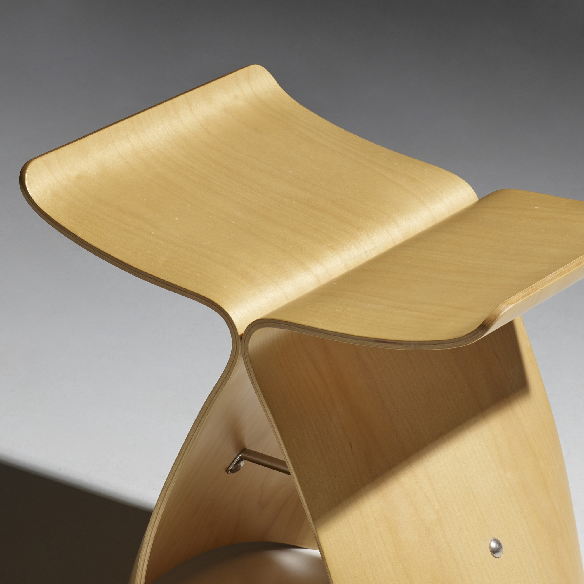 Sori Yanagi | Butterfly stool (1954) | MutualArt