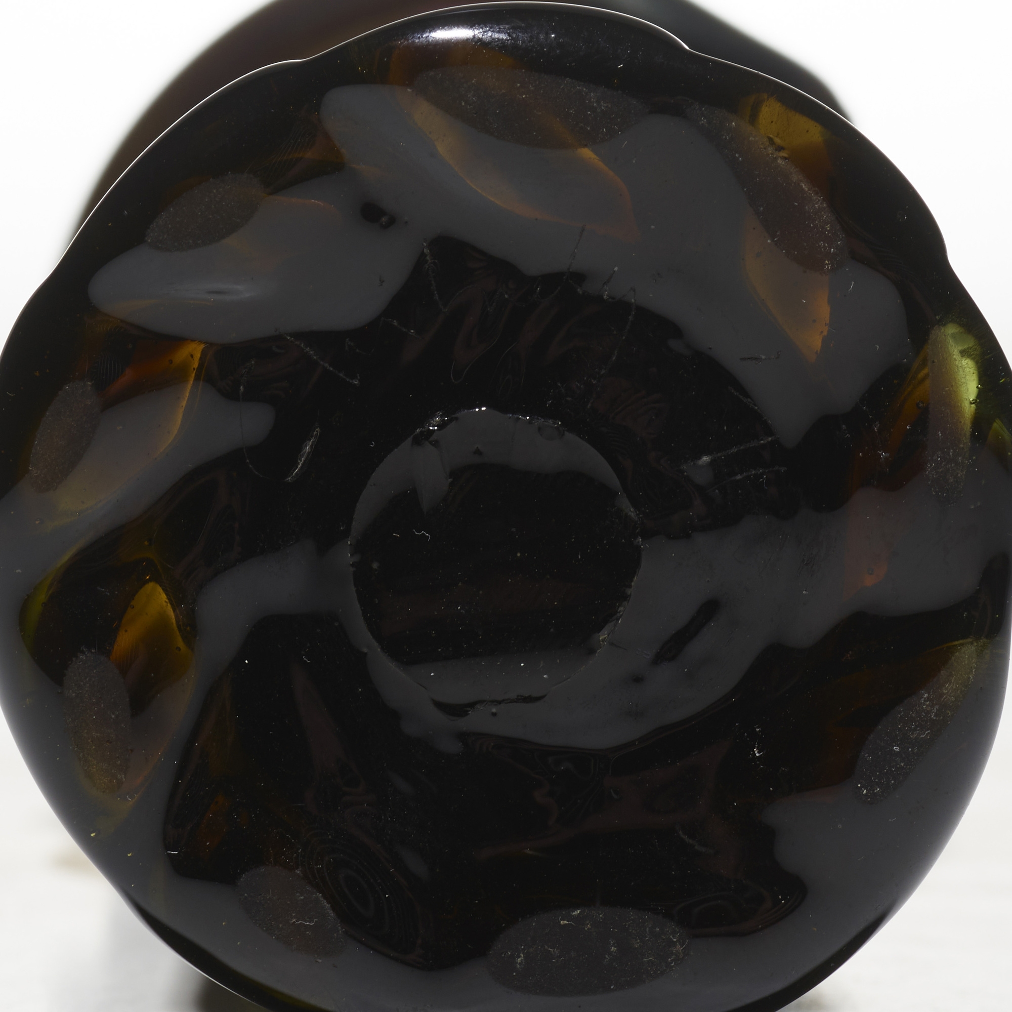 Dale Chihuly | Early Haystack vase (1971) | MutualArt