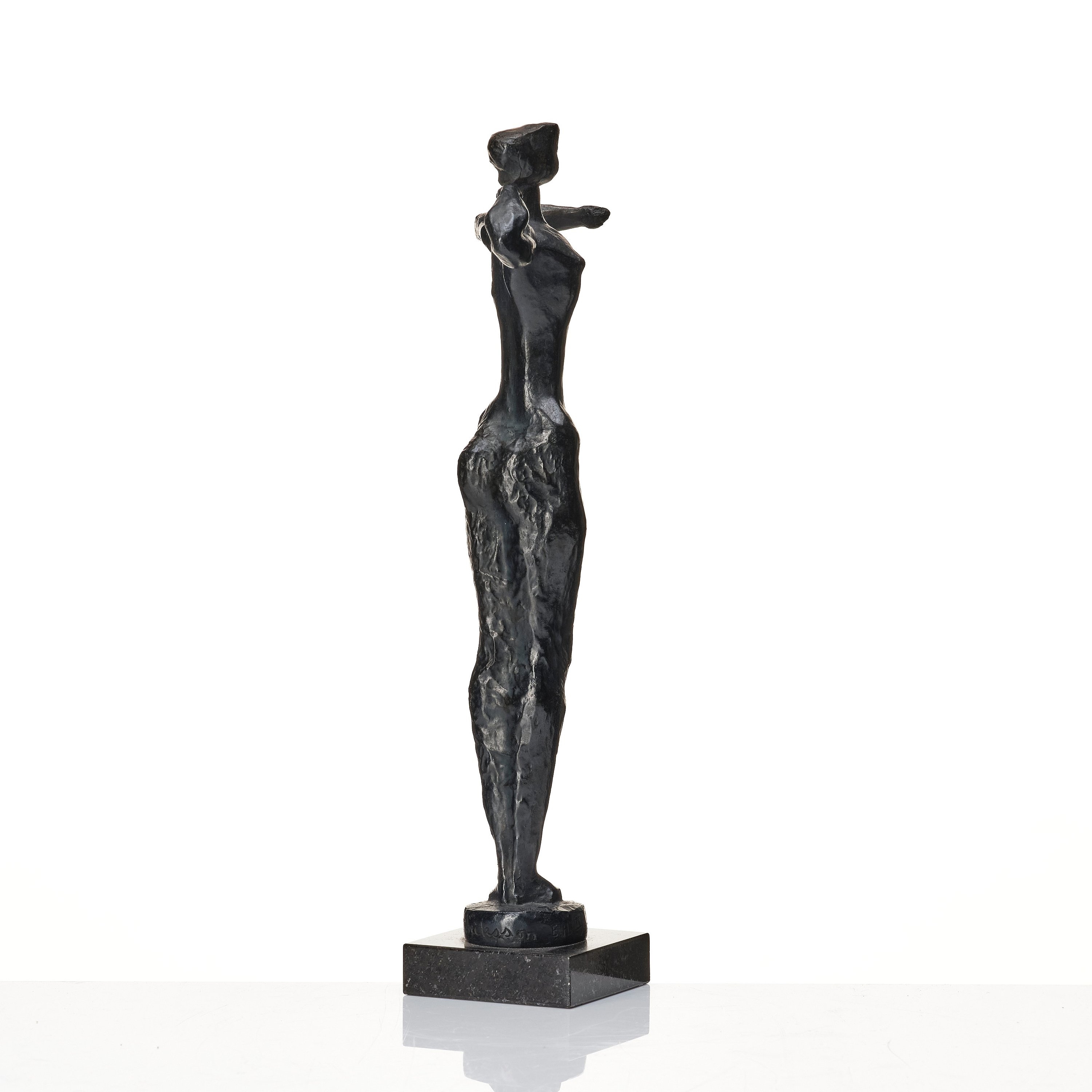 Liss Eriksson | Standing model | MutualArt