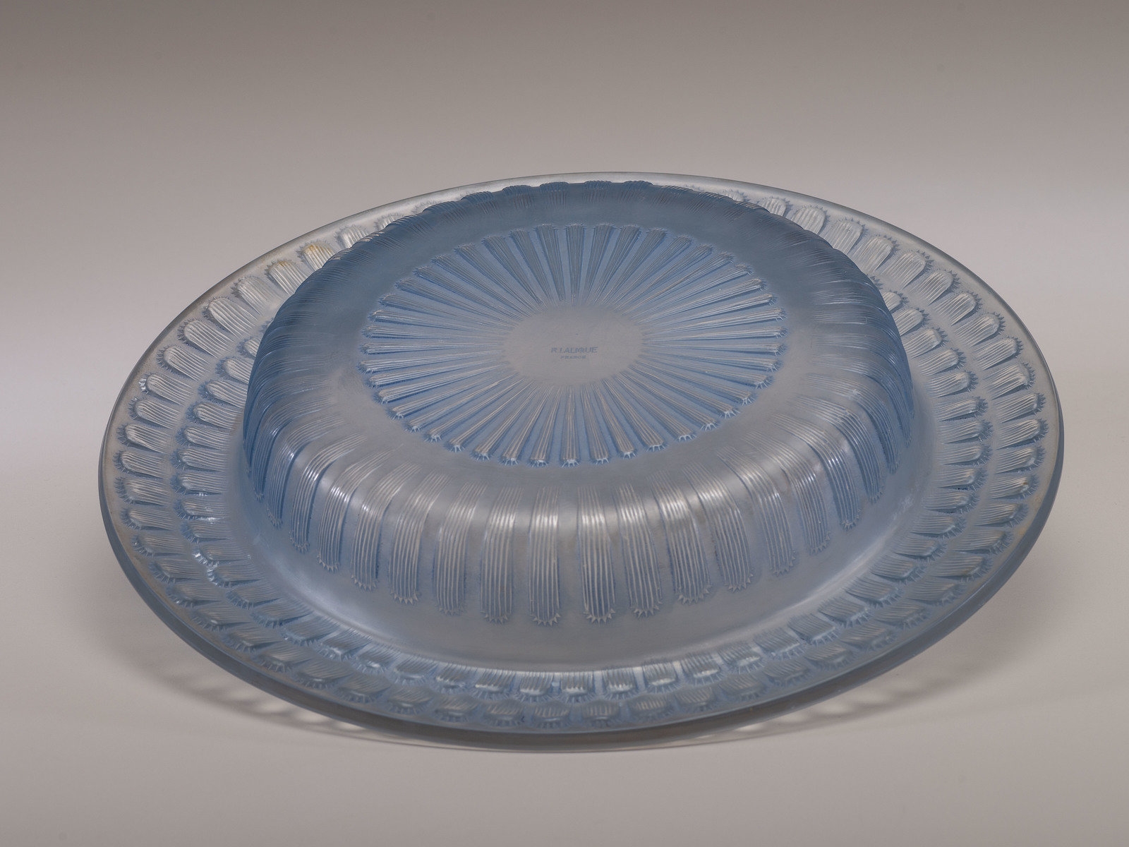 René Lalique | Helianthe Centerpiece bowl | MutualArt