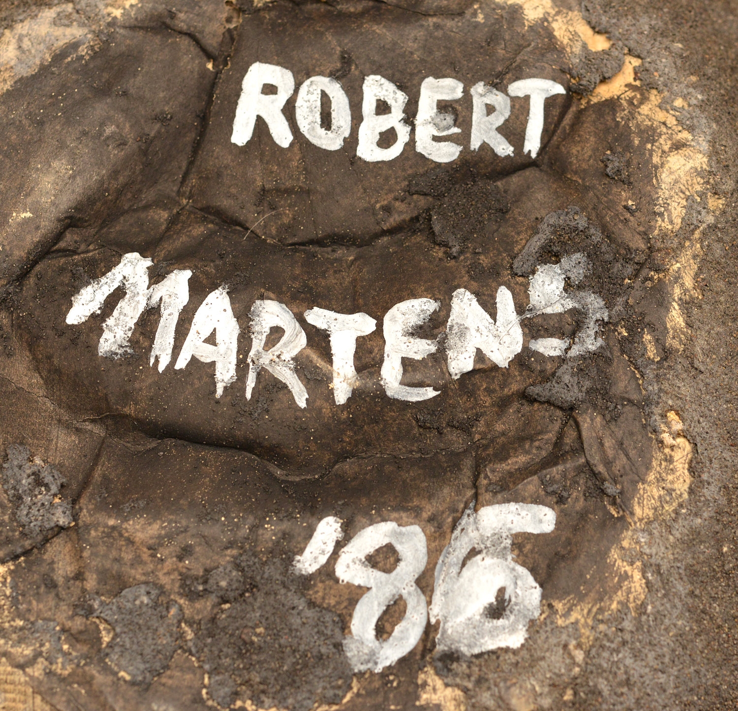 Robert Martens | sculpture (1986) | MutualArt
