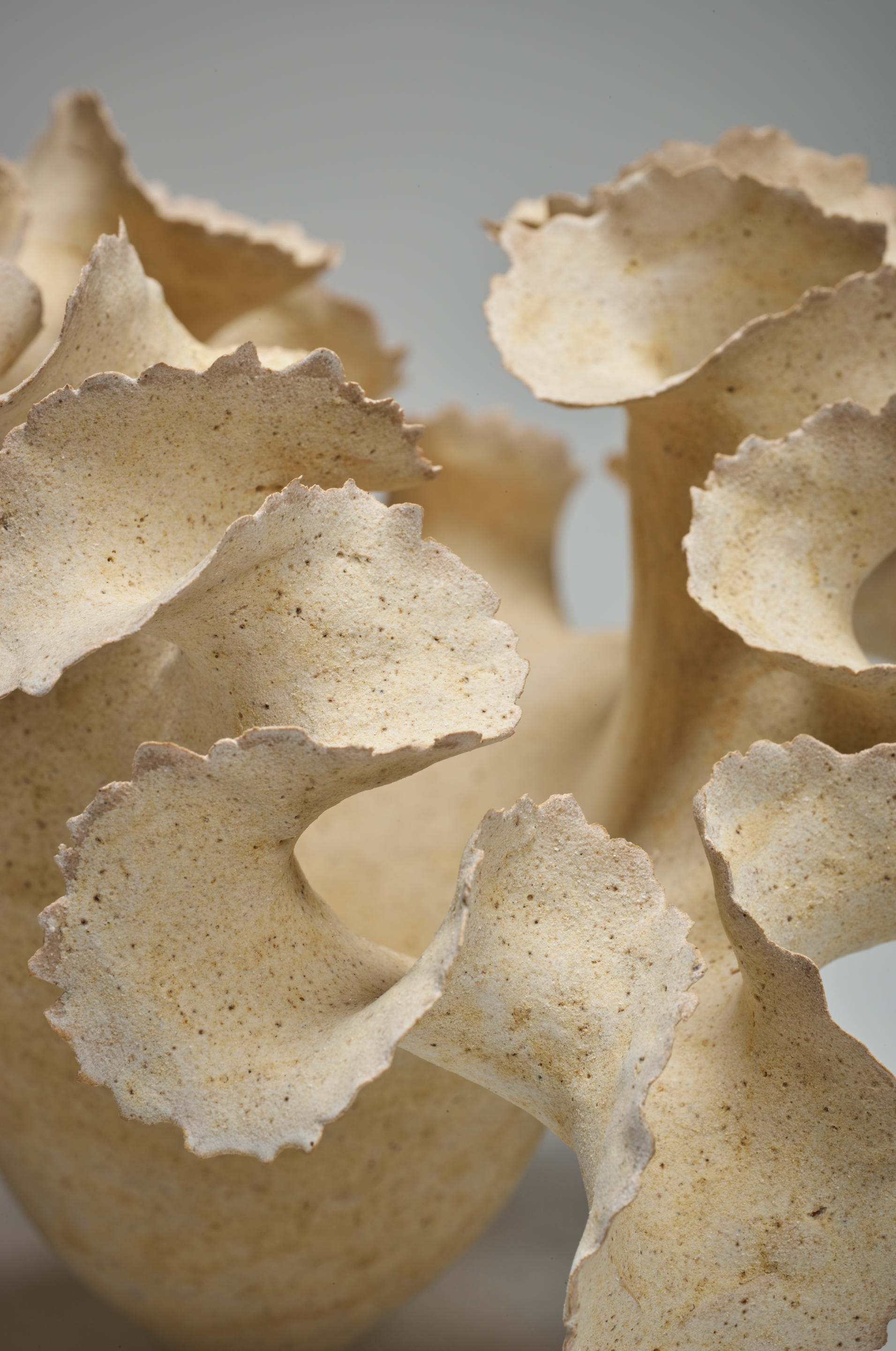 Ursula Morley Price | Japanese flange pot (1986) | MutualArt