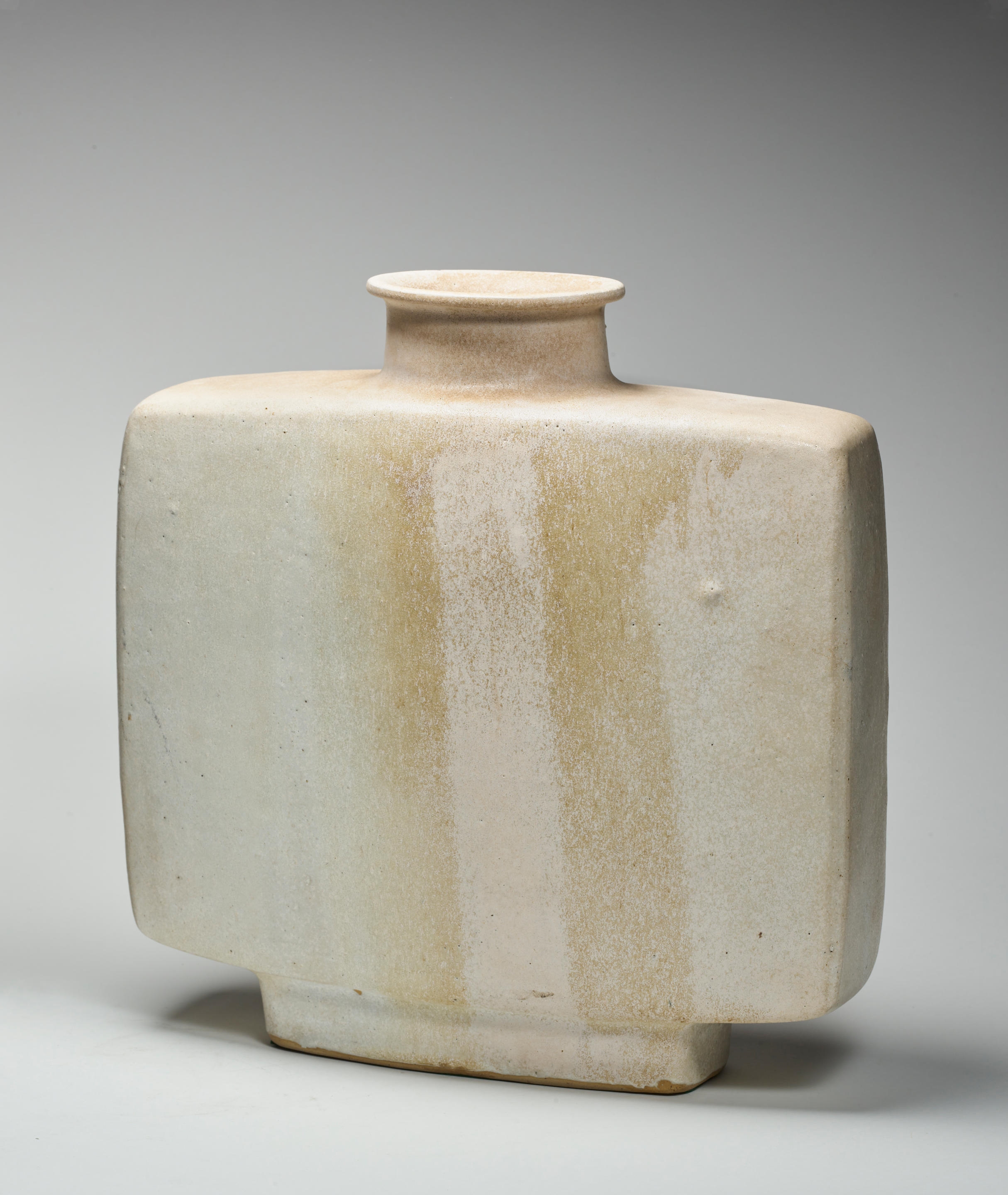 Pierre Culot | Vase de section carrée (1983) | MutualArt
