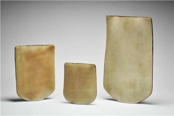 Val Barry | Trois vases (1977) | MutualArt