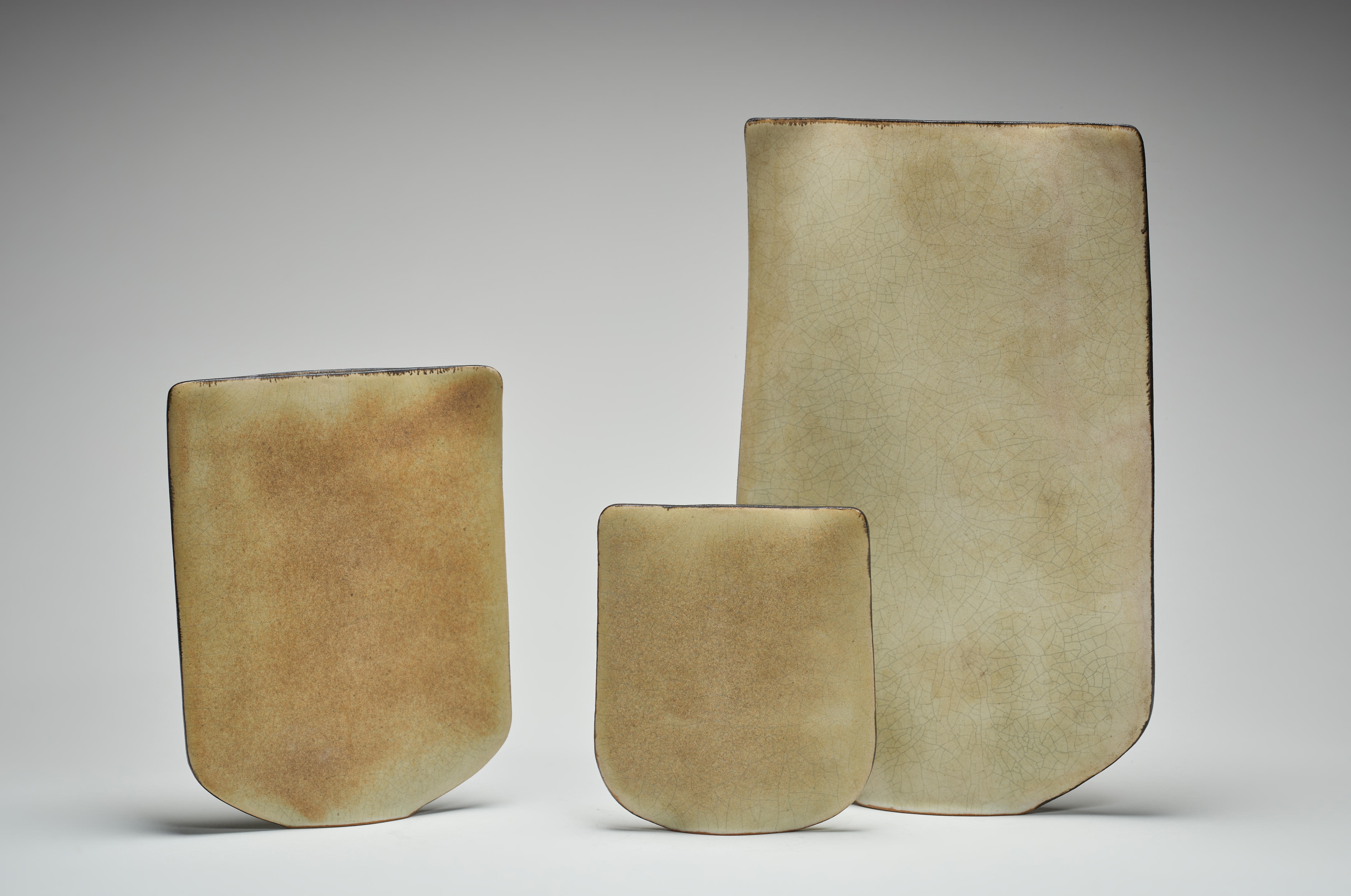 Val Barry | Trois vases (1977) | MutualArt