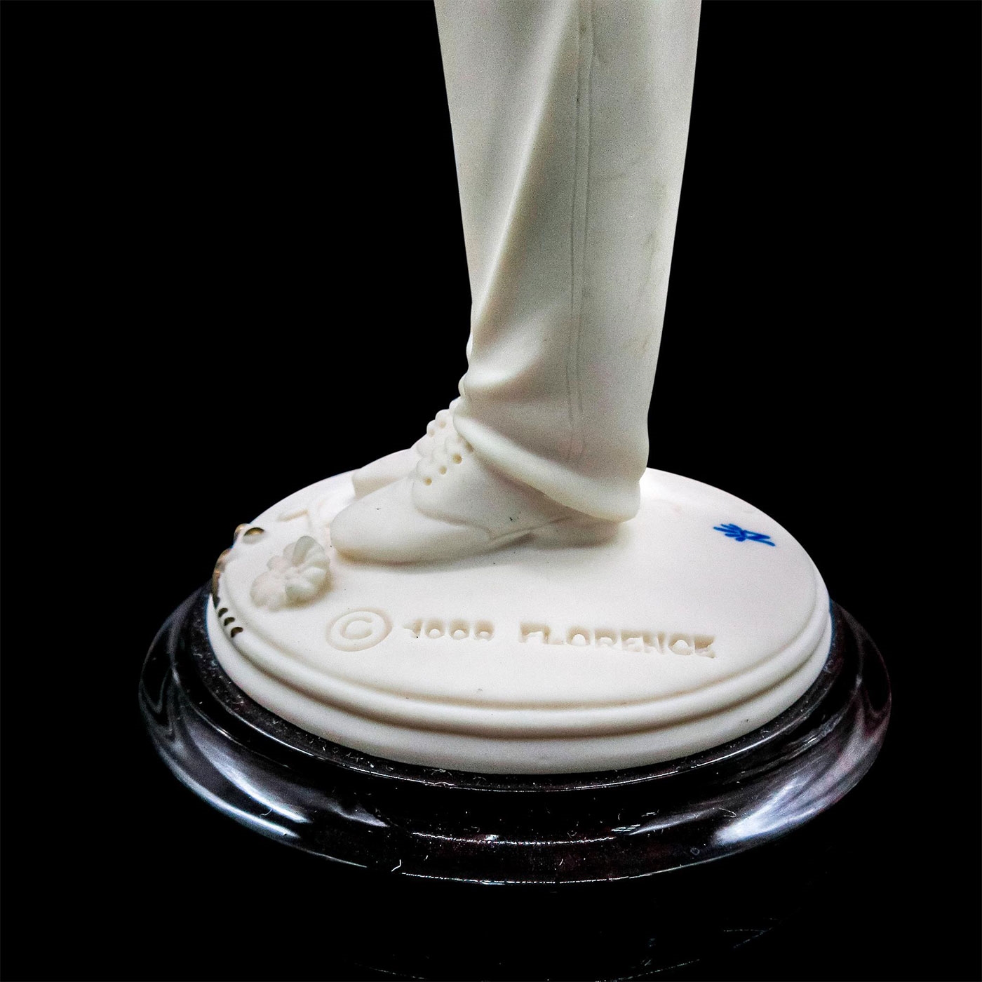 Giuseppe Armani | Giuseppe Armani Figurine, First Communion Boy 1195F ...