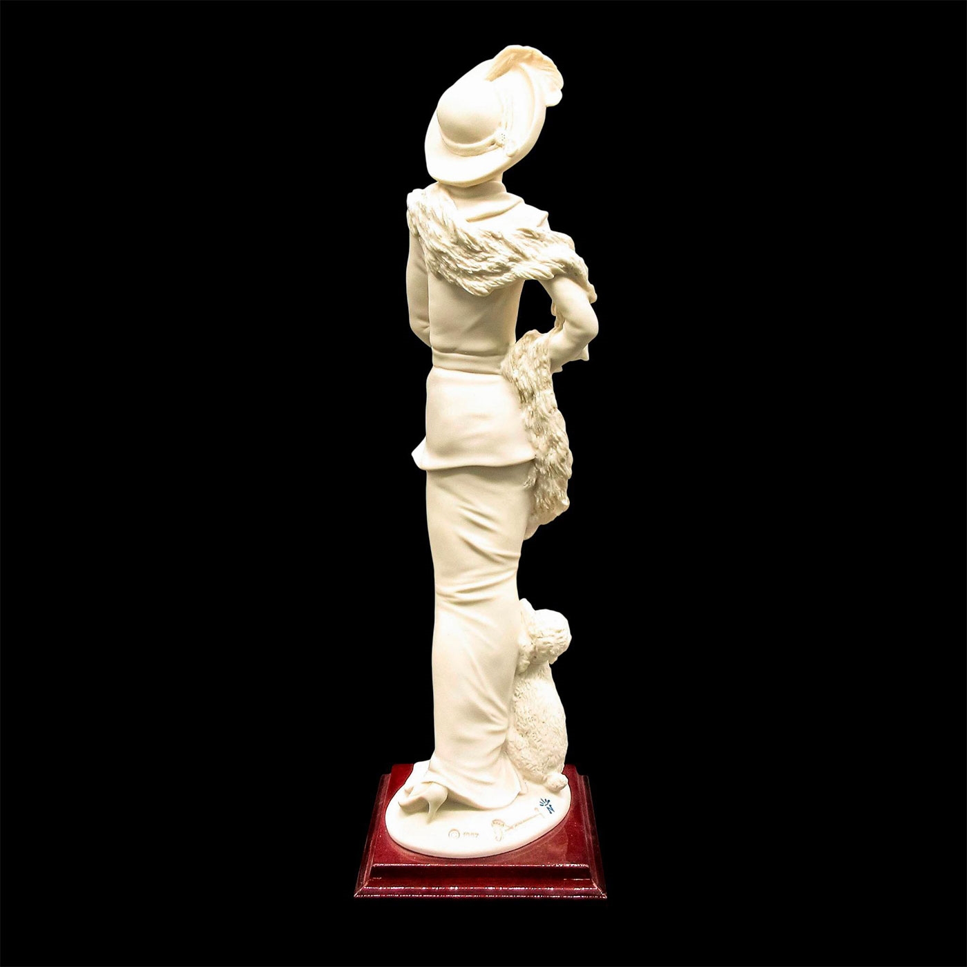 Giuseppe Armani | Florence Giuseppe Armani Figurine, Lady with Poodle ...