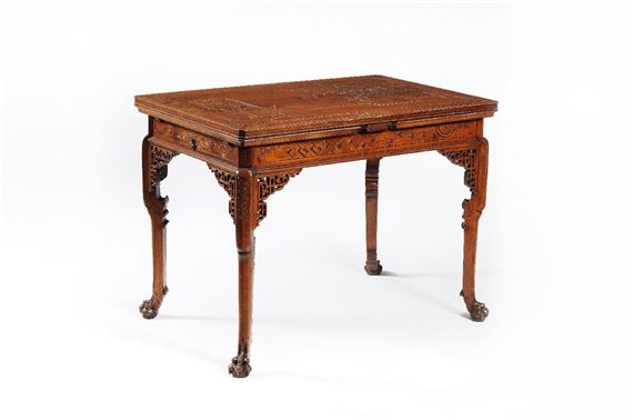 Gabriel Viardot | ‡A French ‘Japonisme’ carved beechwood draw leaf ...