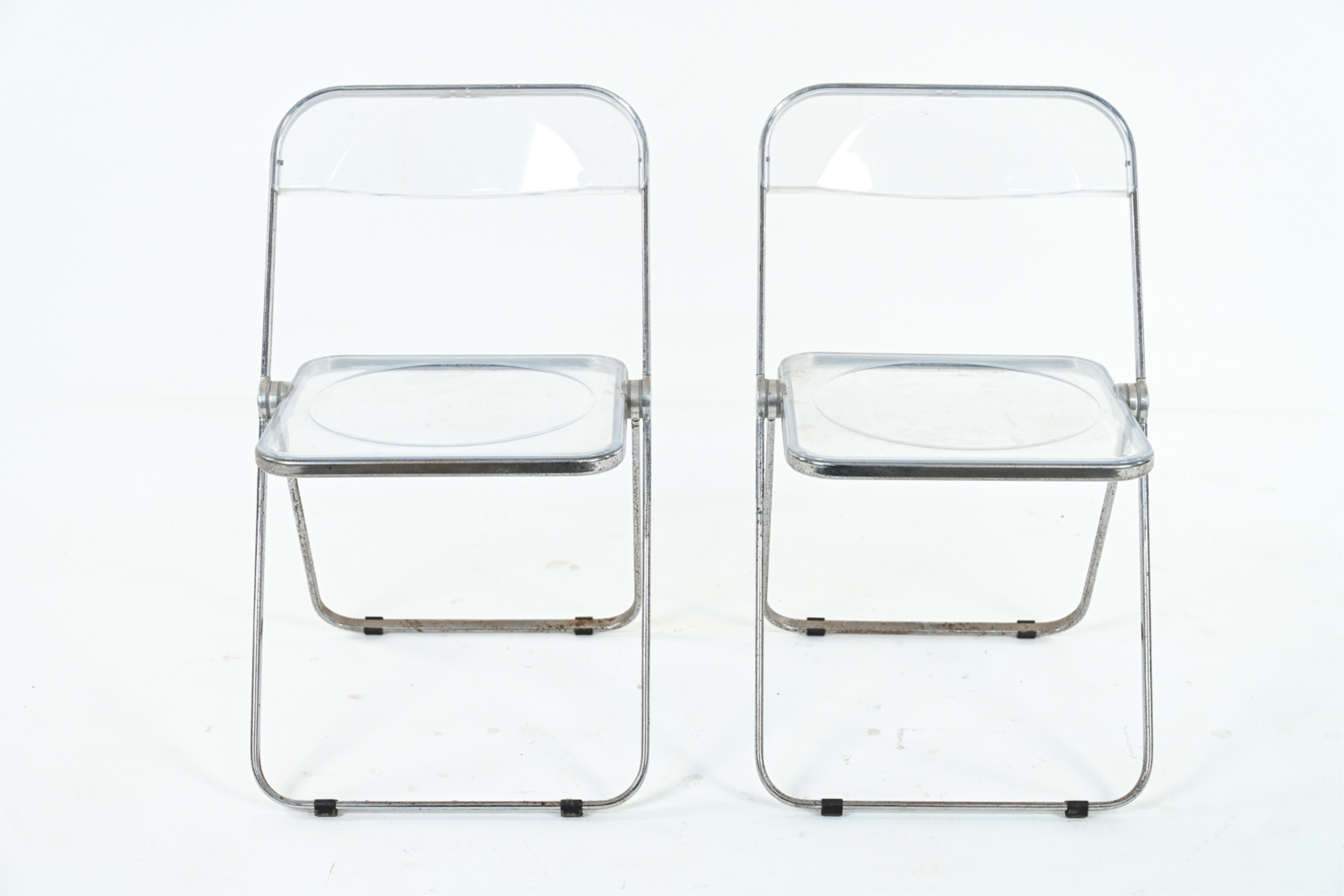 Giancarlo Piretti | (2) GIANCARLO PIRETTI PLIA FOLDING CHAIRS | MutualArt
