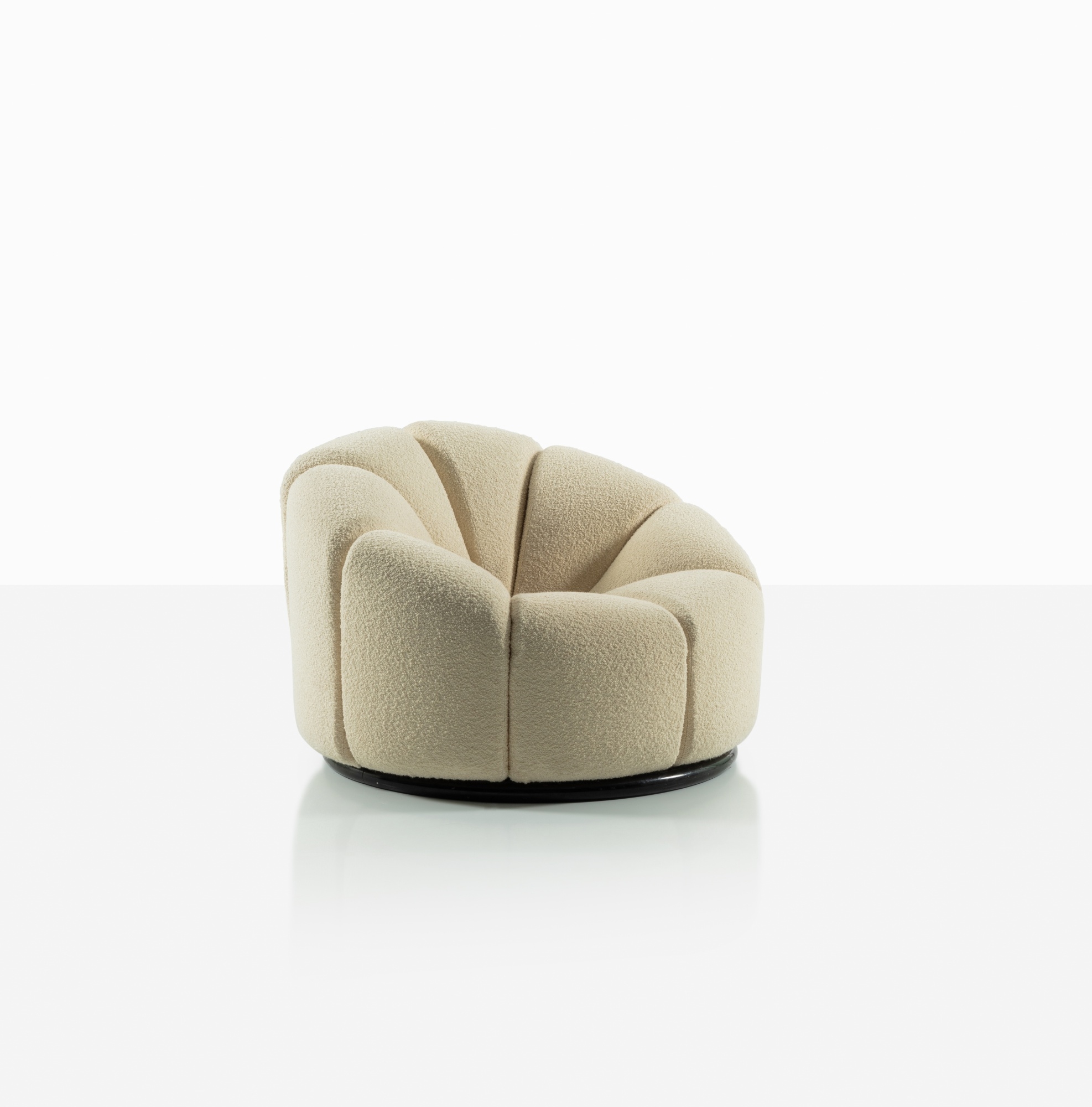 Pierre Paulin | Fauteuil Élysée, modèle AT 101 | MutualArt