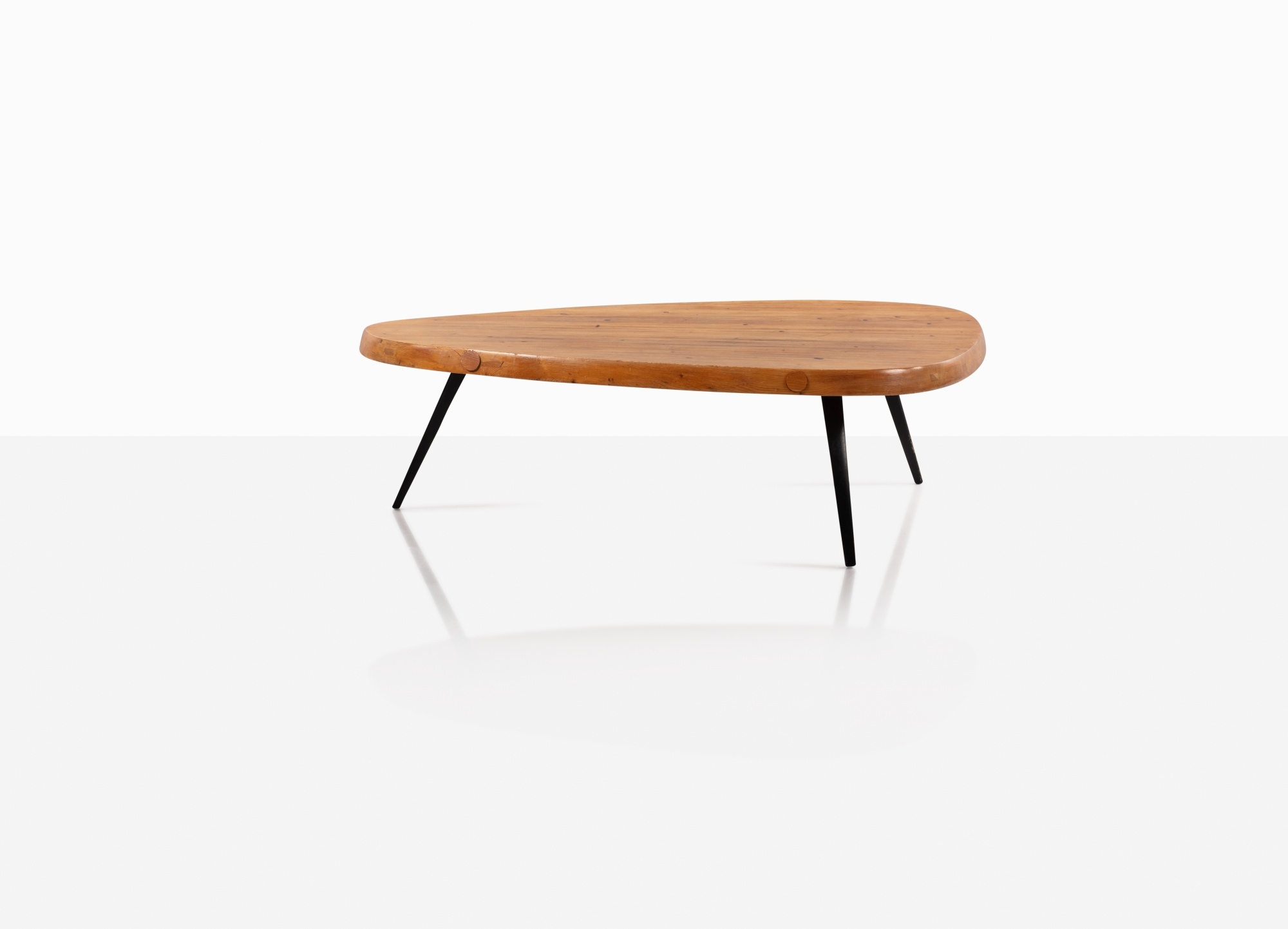 Charlotte Perriand | Table basse forme libre (Circa 1956) | MutualArt